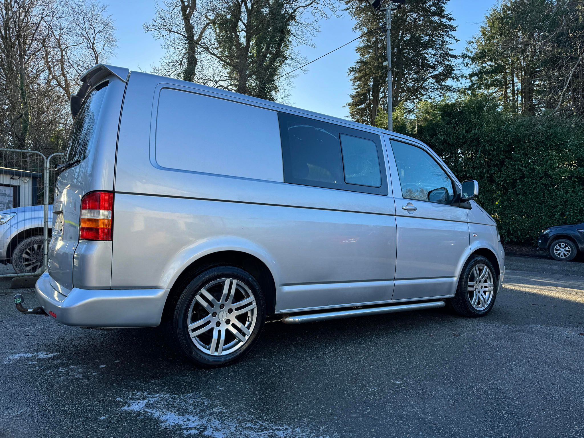 2009 VOLKSWAGEN T5 TRANSPORTER T30 SWB D/C – Jls Car Sales