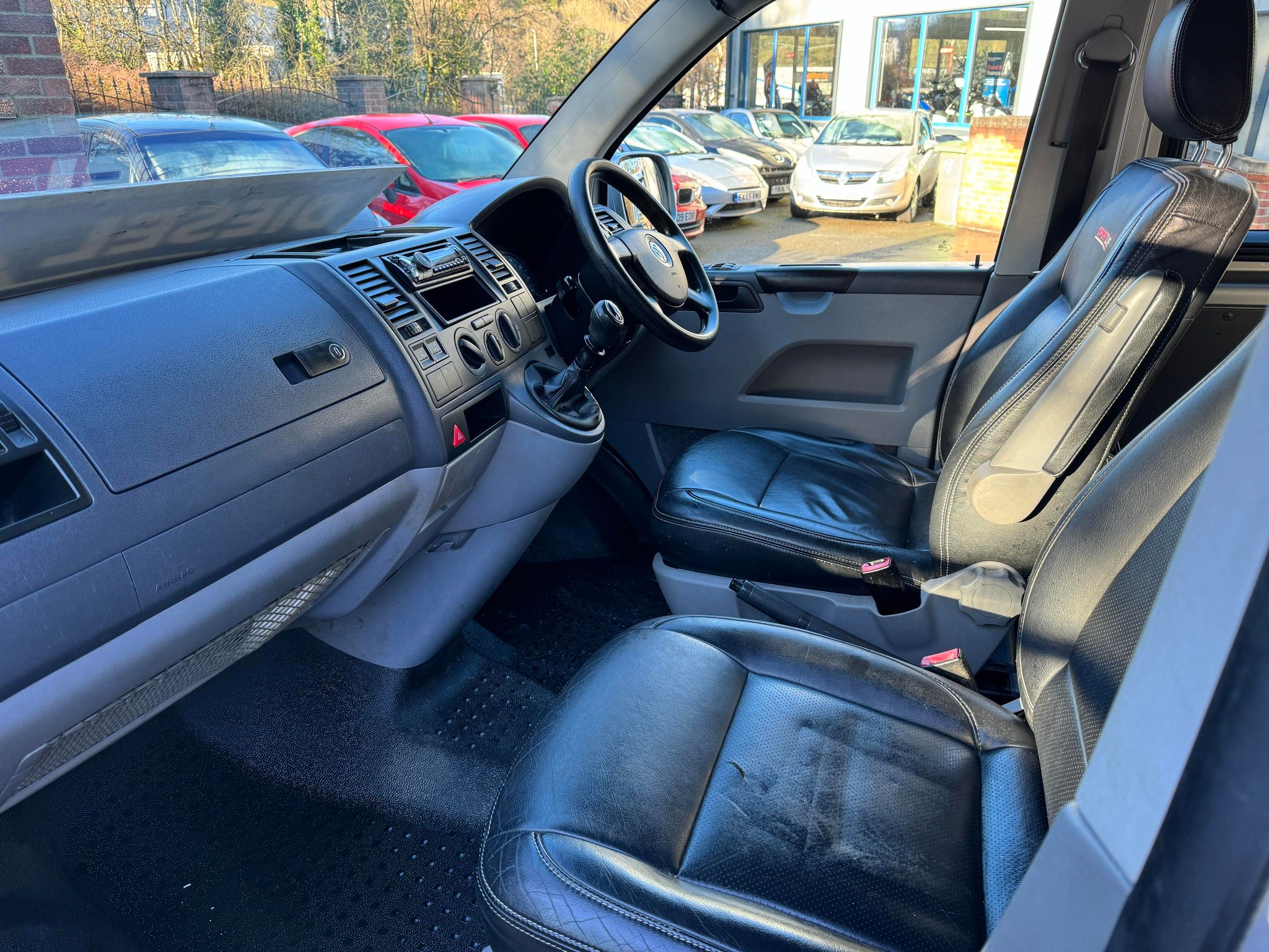 2009 VOLKSWAGEN T5 TRANSPORTER T30 SWB D/C – Jls Car Sales