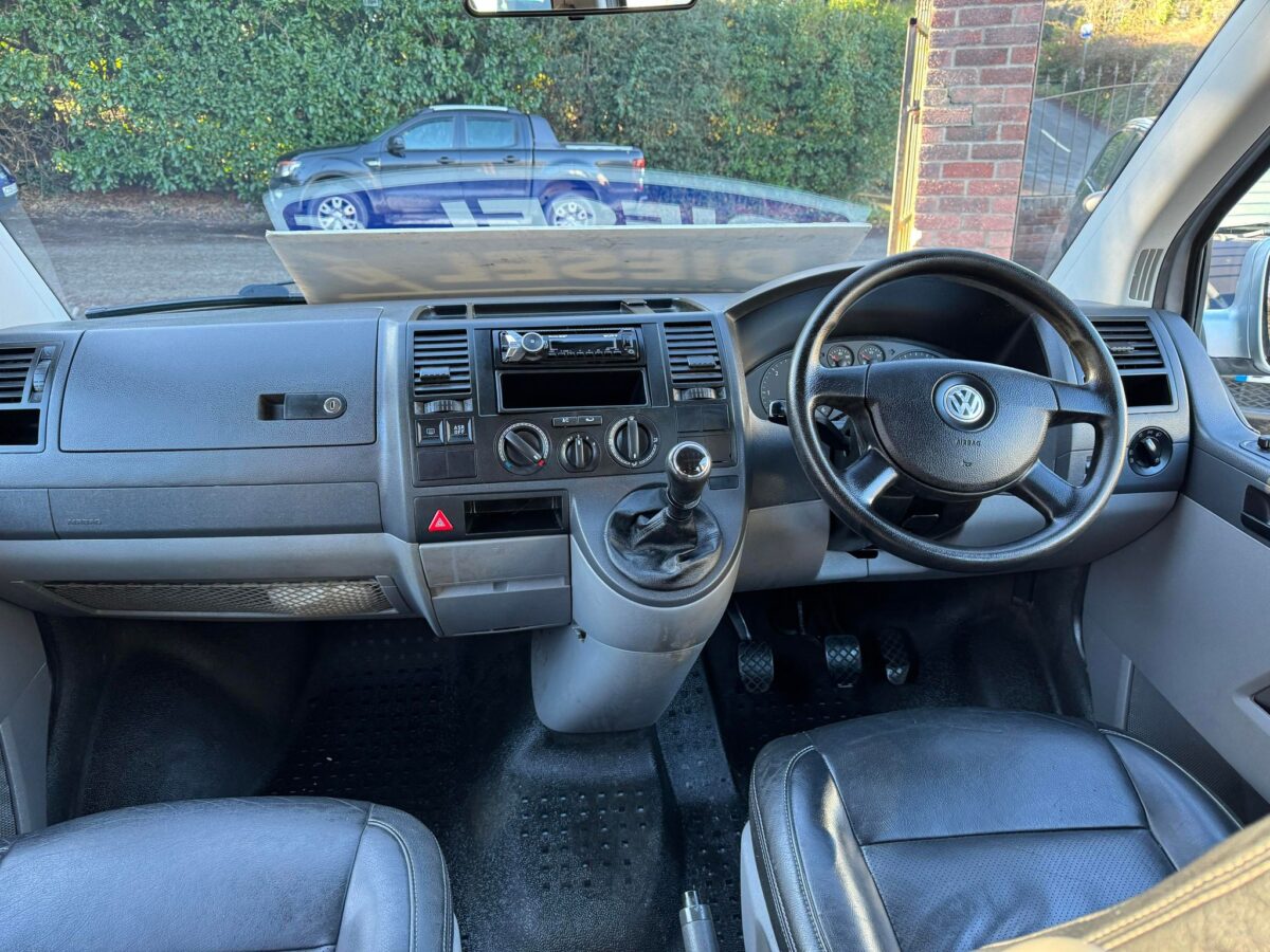 2009 VOLKSWAGEN T5 TRANSPORTER T30 SWB D/C – Jls Car Sales